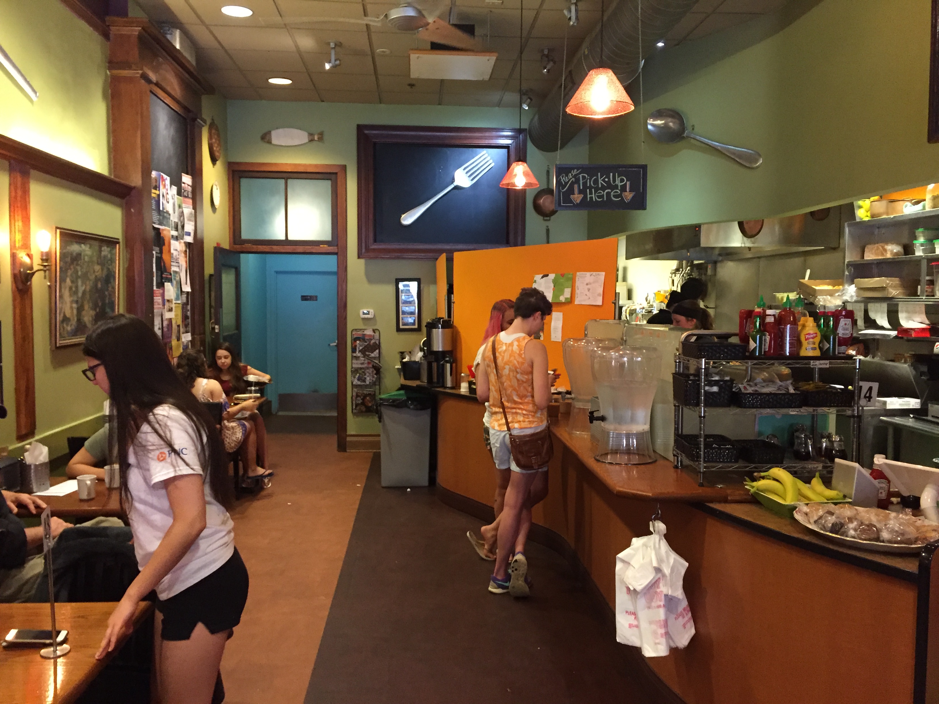 Red Oak Cafe with Casey Abramson